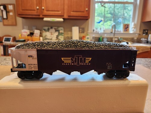 MTH RAILKING MTHRRC 2015 4-Bay Hopper Car # 30-75514 w/coal load - NEW ...