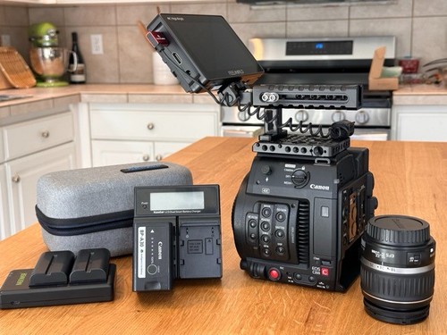 Canon EOS C200 4K 12-bit Cinema Camera w/top plate **only 419 hrs** (EF ...