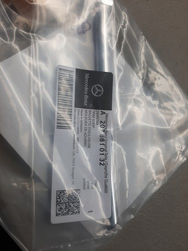 NEW OEM 2013-17 MERCEDES-BENZ #A 2078810132 FENDER MOLDING LEFT SIDE ...