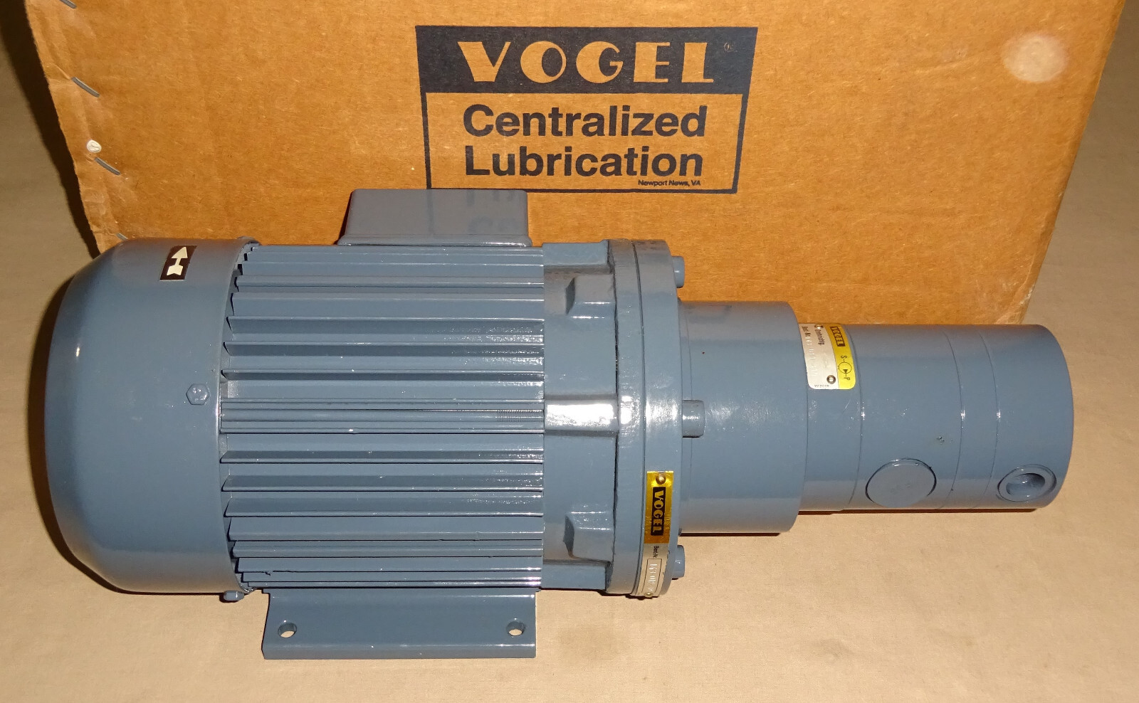Vogel 143012309+100 Lube Pump & Motor 143 011 319 Lubrication System ...