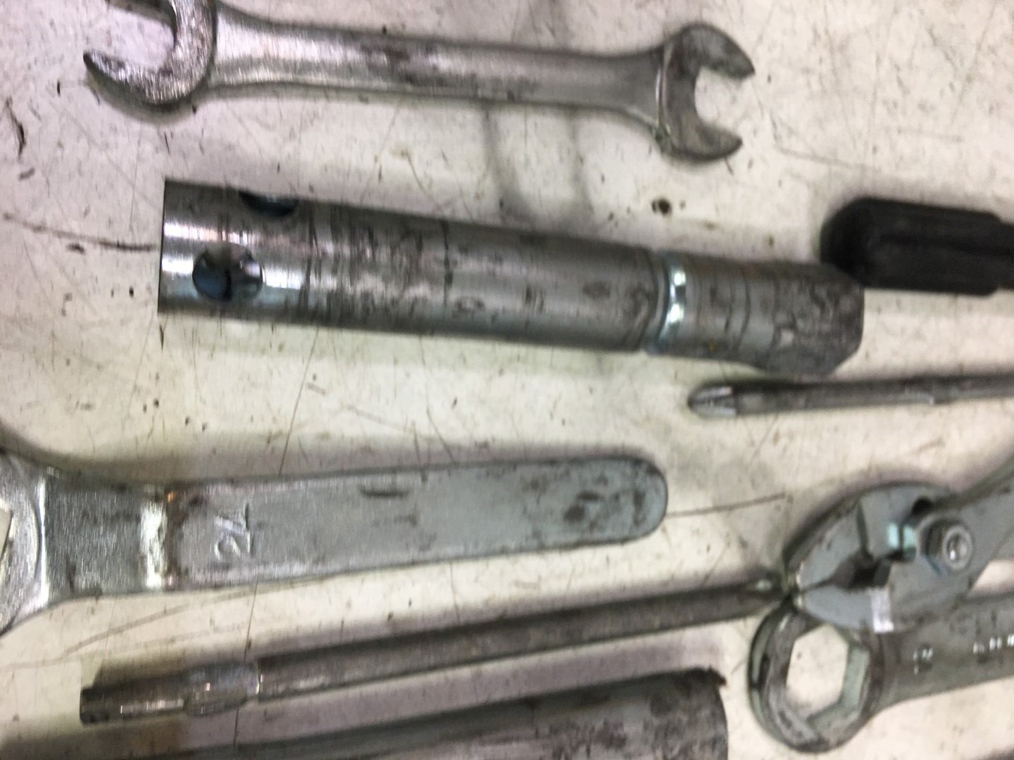 07 Suzuki DR 650 DR650 SE tool kit set | eBay