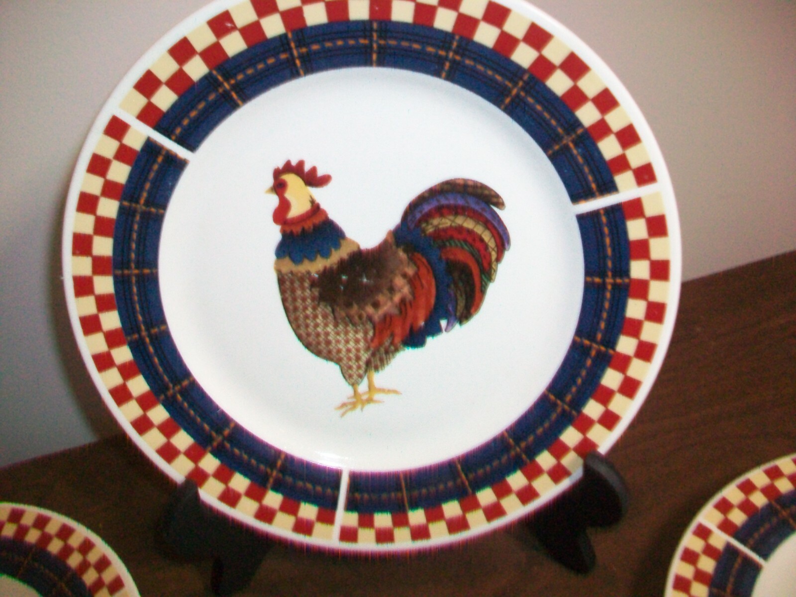Majesticware by Oneida Calico Rooster by Laslie Beck Set 4 Salad ...