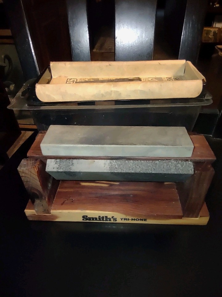 Vintage Smith's Tri-Hone Sharpening Stone System On Cedar Stand ...