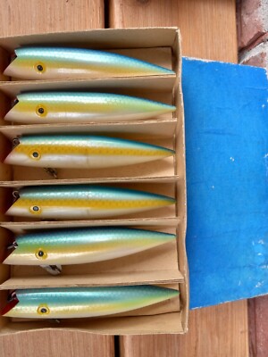 Vintage - Salmon Plug