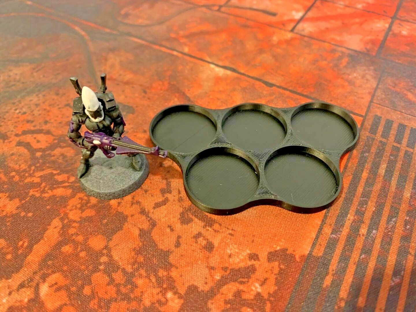 Movement trays Warhammer 40k Age Of Sigmar 25mm model | eBay Australia