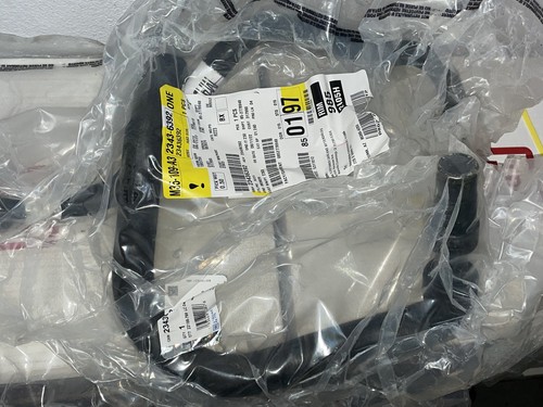 GM OEM 15-19 Sierra 2500 HD Cooling Radiator Components-Outlet Hose ...