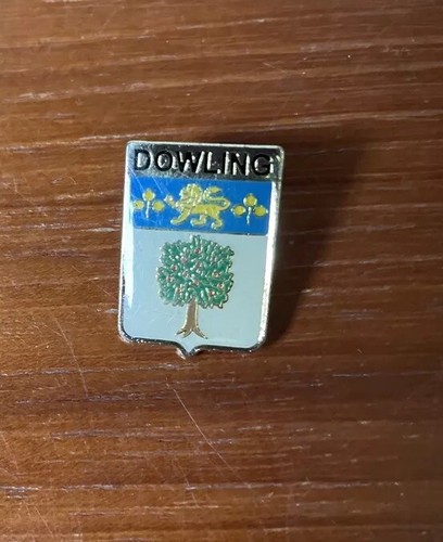 Dowling Family Coat Of Arms Lapel Pin By Heraldry Names Ireland | eBay