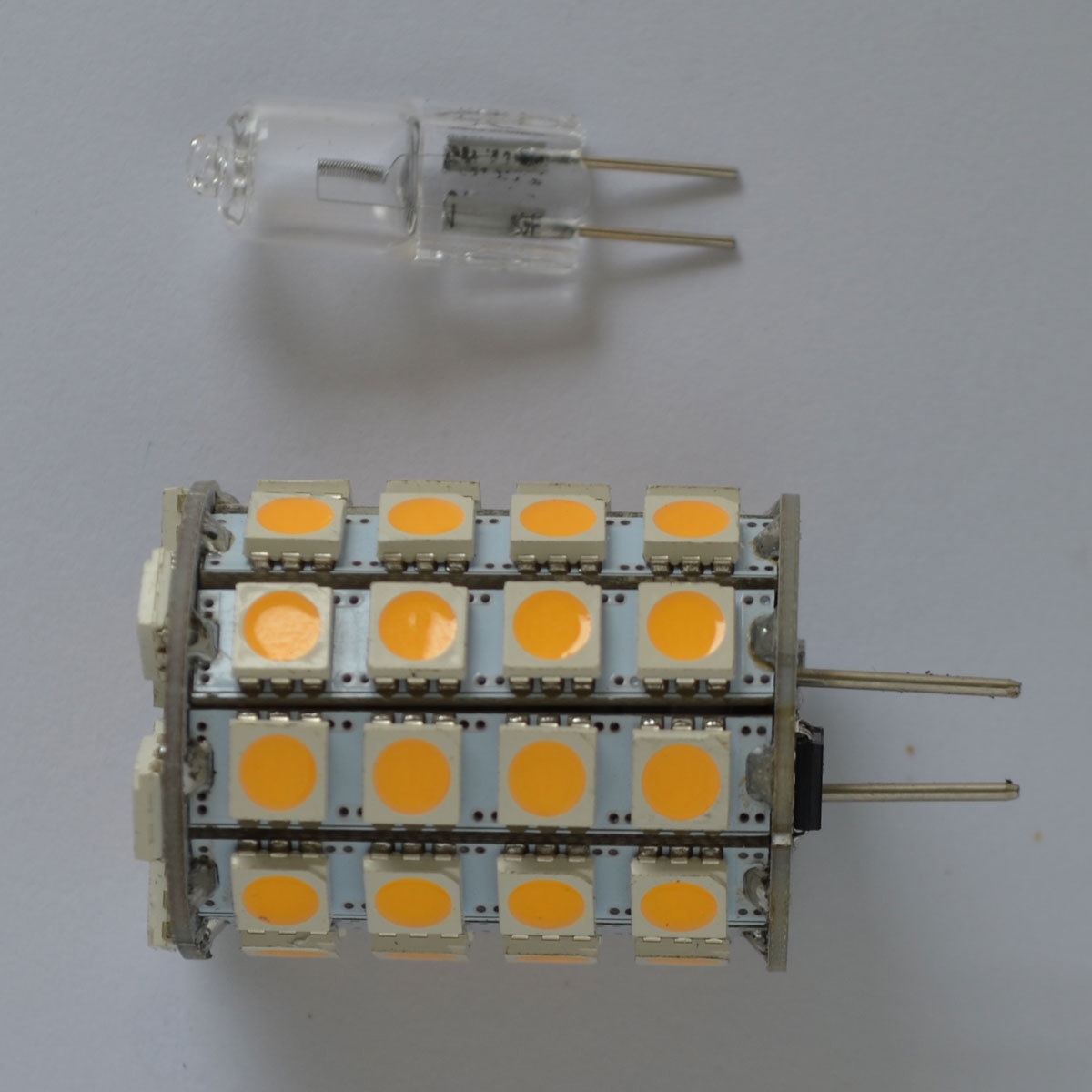 2x G6.35/GY6.35 LED 6 Watt ~35W Halogen 12V AC/DC dimmbar warmweiß ...
