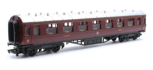 REPLICA 'OO' GAUGE RAKE OF 3 LMS CRIMSON ASSORTED VESTIBULE/ BRAKE ...