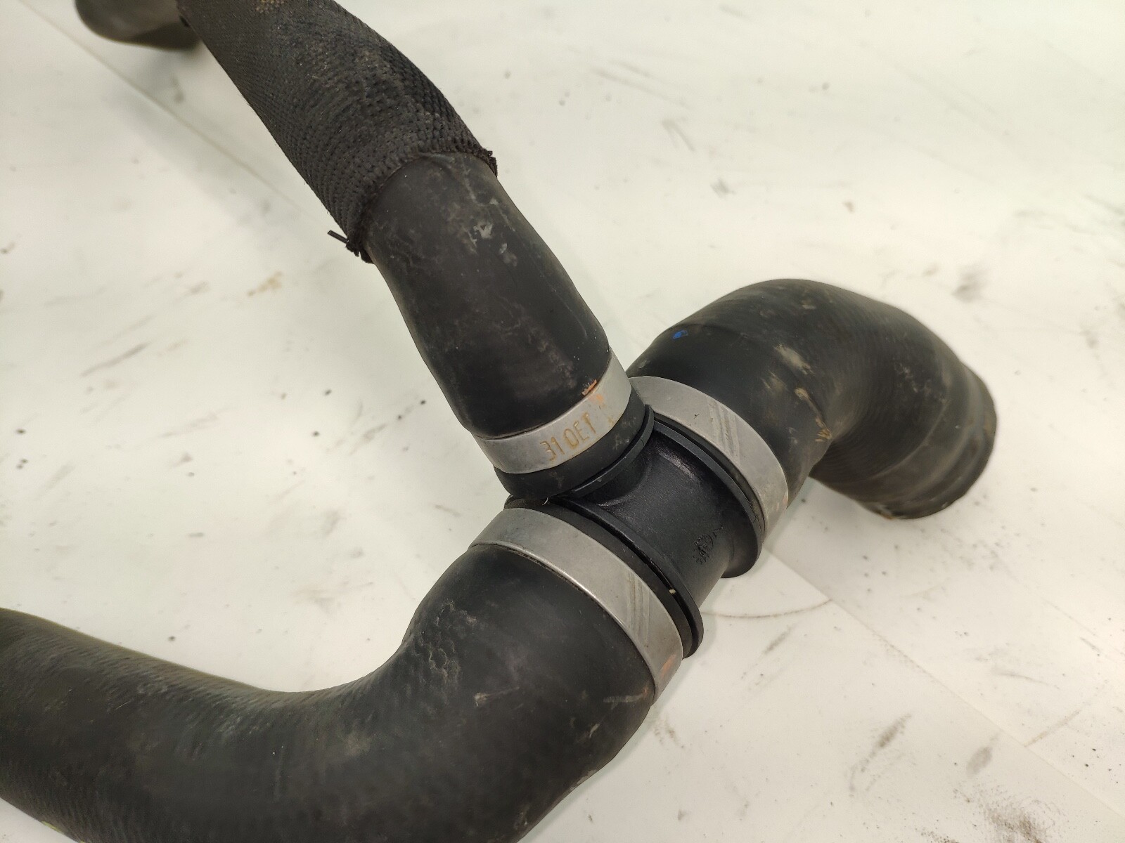 MERCEDES R350 W251 cooling pipe 2515000075 lower radiator coolant hose ...
