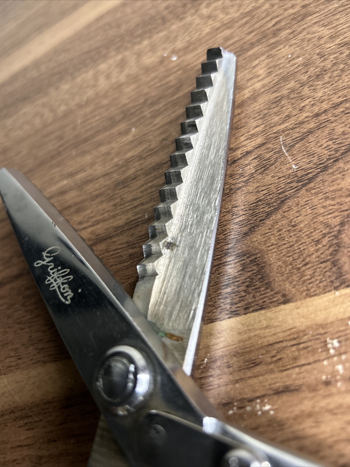 Vintage Griffon Cutlery Zig Zag Scissors Pinking Shears Made in Japan ...