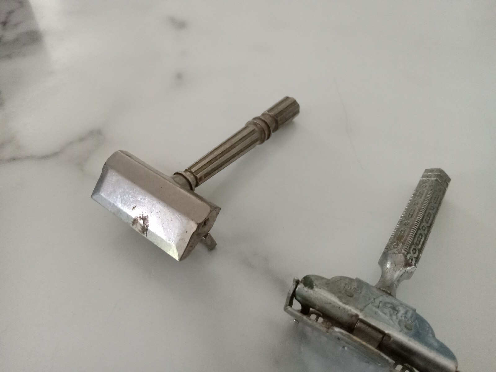 (2) Vtg gem Micromatic Single Edge Safety Razor USA& Ever Ready Razor ...