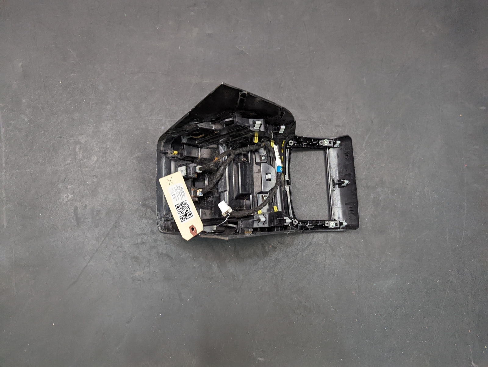 Center Console Rear End Trim Panel 2020 Mazda CX-9 TA0A-64-471 2019 ...