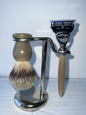 The Art Of Shaving Fusion Horn Razor With Luxury Stand And Horn Brush ...