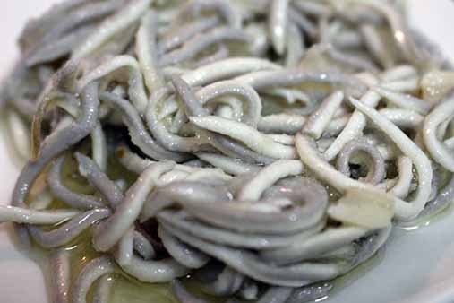 2x 115gr Gulas del Norte Spanish Baby Eels (Surimi) in garlic dressing ...
