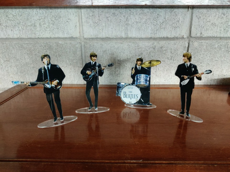 The Beatles figures cristal clear acrylic color 1964. They look ...