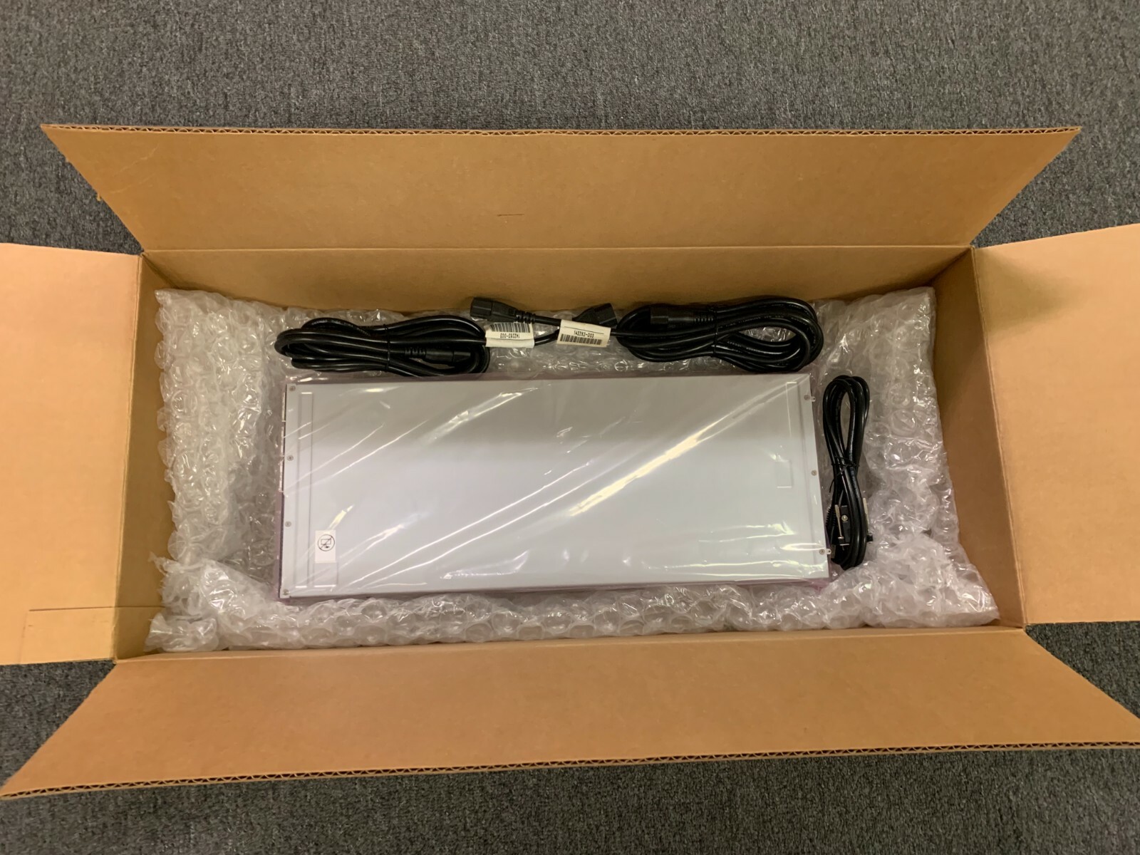 Q9E63A P05769-001 HPE SN2010M 25GbE 18SFP28 4QSFP28 P-C Airflow HW ...