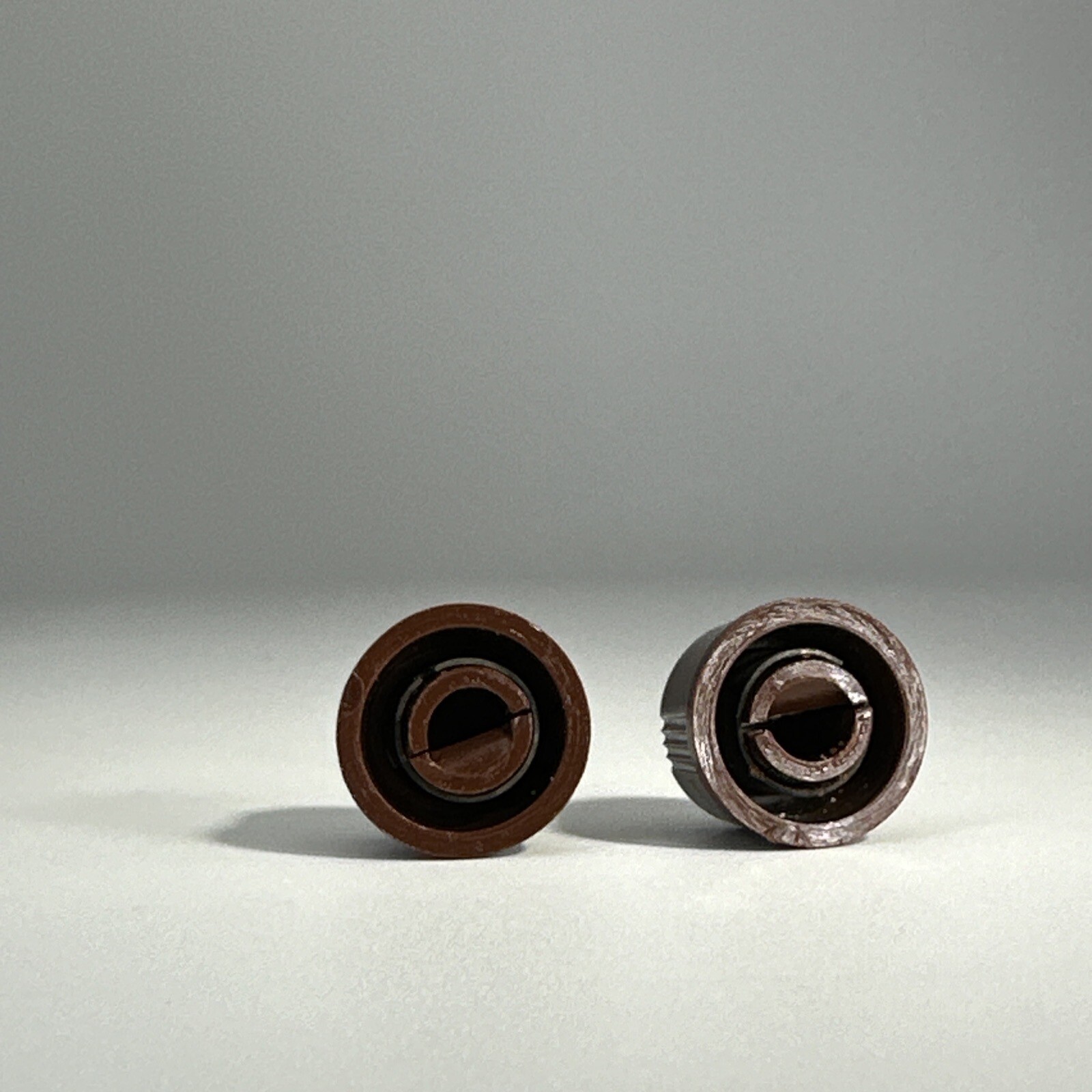 Tube Radio Knobs Small Deco Design 2pc 1930s- 40s Plastic 1/4" D Shaft ...