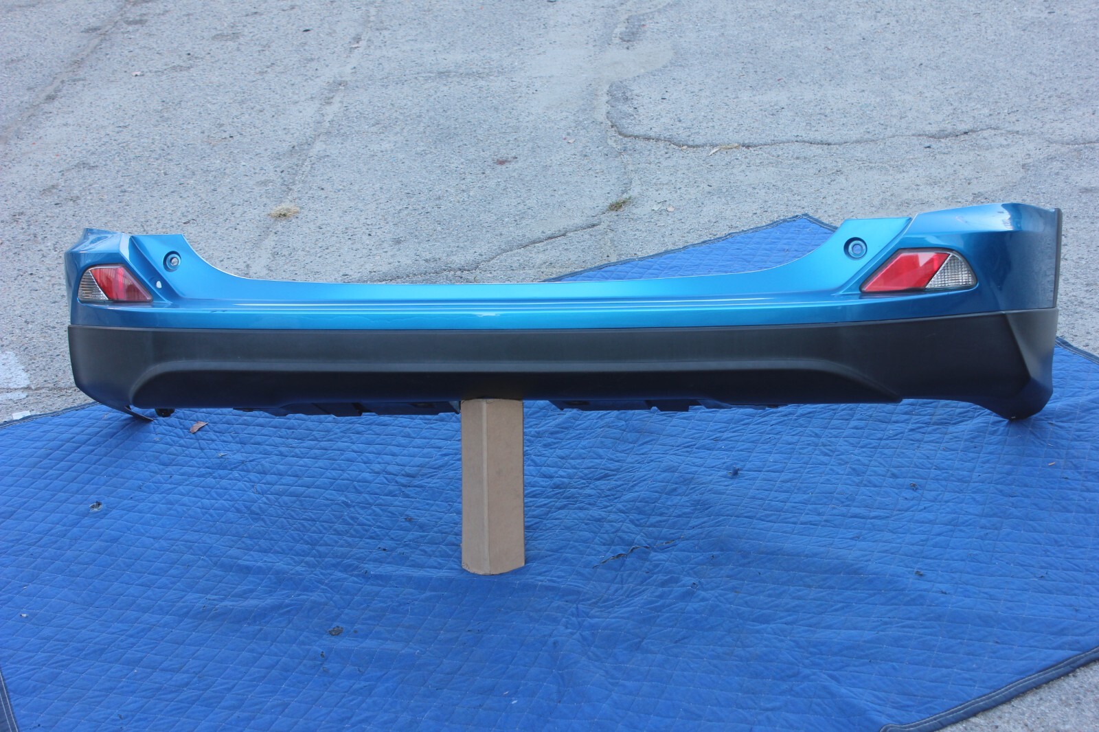 2016-2018 Toyota RAV4 Rear Bumper Cover Valance Light Genuine Factory ...