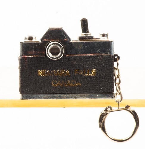 NOVELTY 35mmSLR CAMERA NIAGARA FALLS KEY RING CIRCA 1970 REF: 8797H | eBay