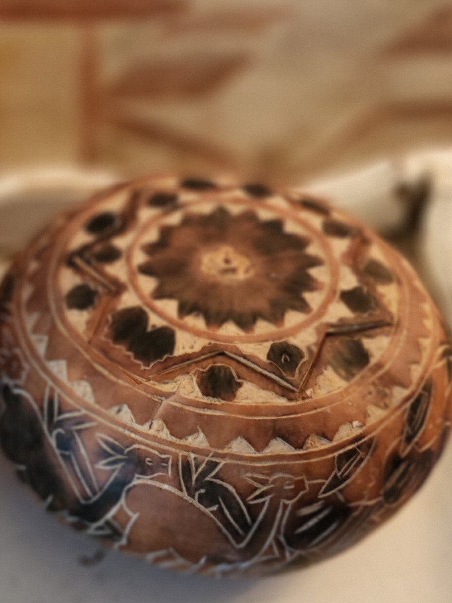 Set Of 2 Peruvian Hand Carved Folk Art Gourds Collectible Home Decor | eBay