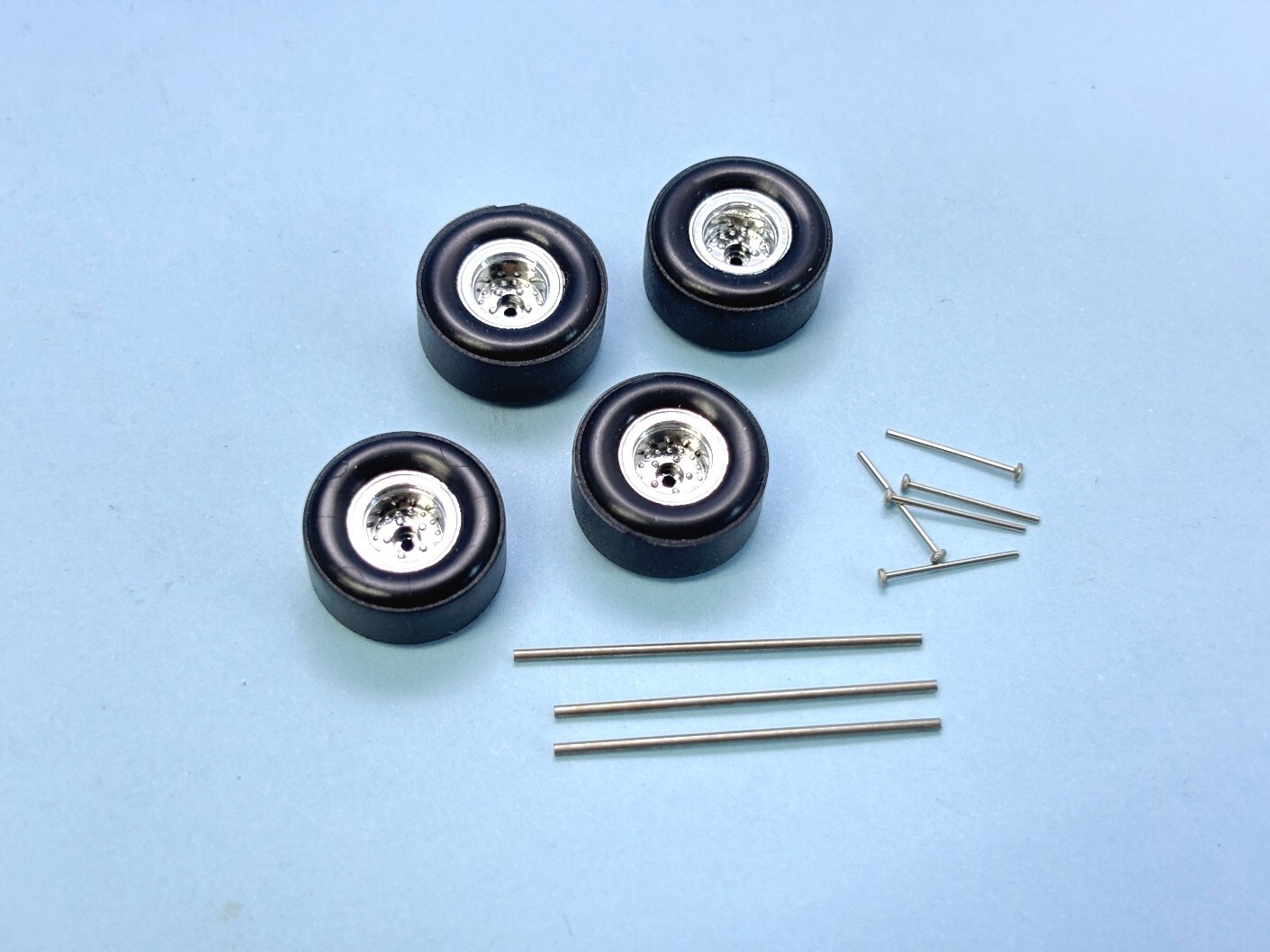 RL63 -HW 1/64 Real Riders# Drag Deep Dish Chrome 13.5mm, Rubber Wheels ...