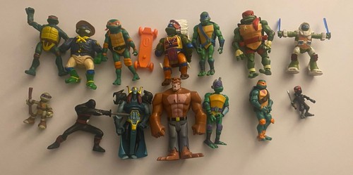 Mixed Lot Of TMNT Action Figures! Two ninja turtles have broken arms ...