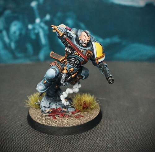 Space Wolves Primaris Lieutenant in Reiver Armour painted Warhammer 40k ...