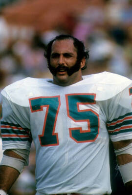 Manny Fernandez Of The Miami Dolphins Looks On 1971 OLD PHOTO | eBay ...