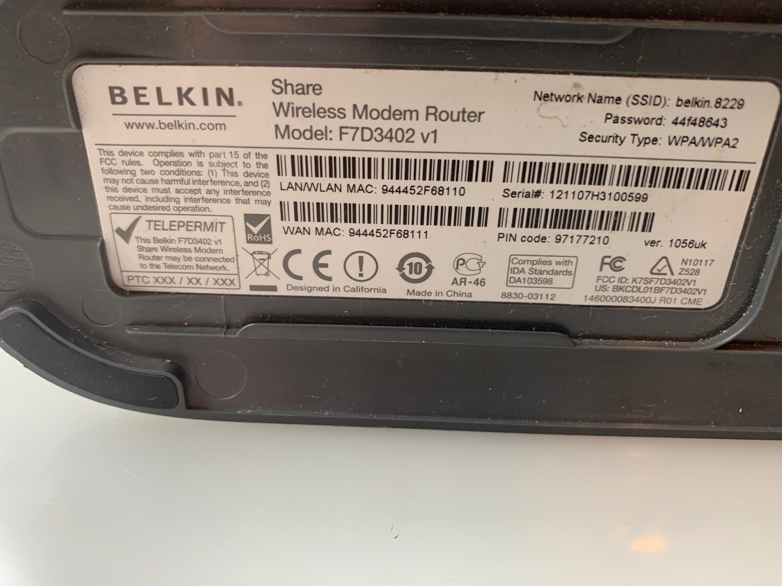 Belkin SHARE N300 300 Mbps 10/100 Wireless N Router (F7D3402UK) for ...