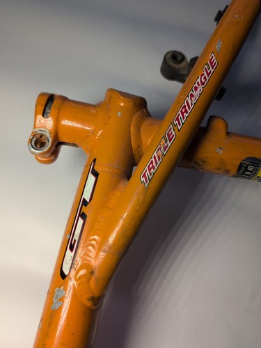 Vintage USA Made GT Zaskar Frame. HollowTech 175mm Cranks & Shimano ...