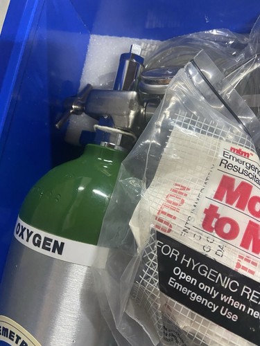 Portable Emergency Oxygen UNIT CHEMETRON WITH METAL BOX | eBay