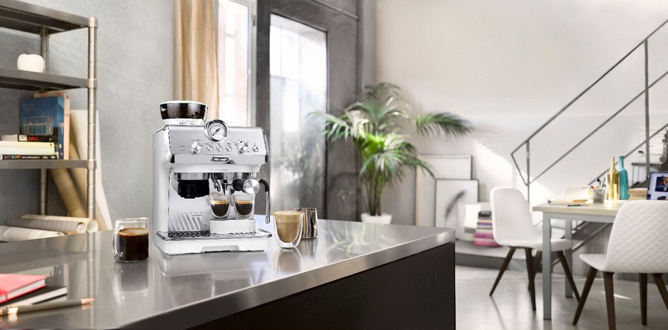 De'Longhi La Specialista Arte Compact Manual Bean to Cup Coffee Machine ...