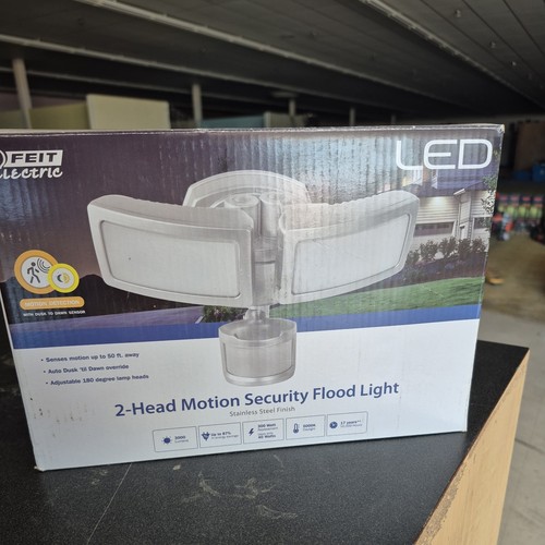Feit Electric Smart Dual Head Motion Security Flood Light - Unopened / New | eBay