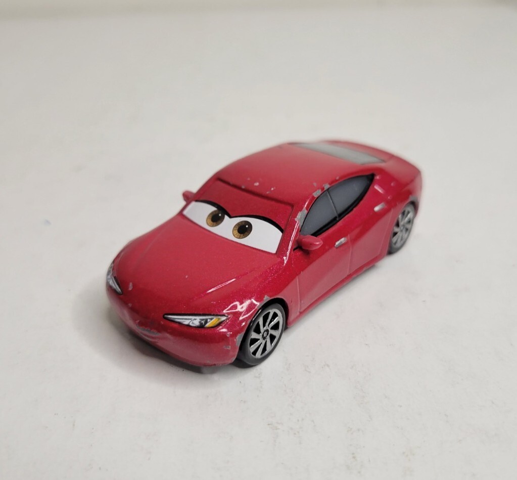 Disney Cars Deluxe Figurine Set