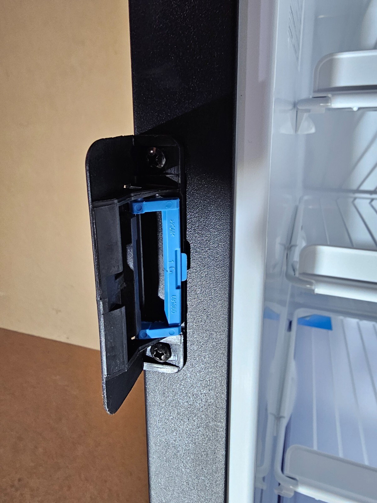 Thetford T2090 12v Fridge Narrow / Tall INCLUDES FRONT PANEL Campervan ...