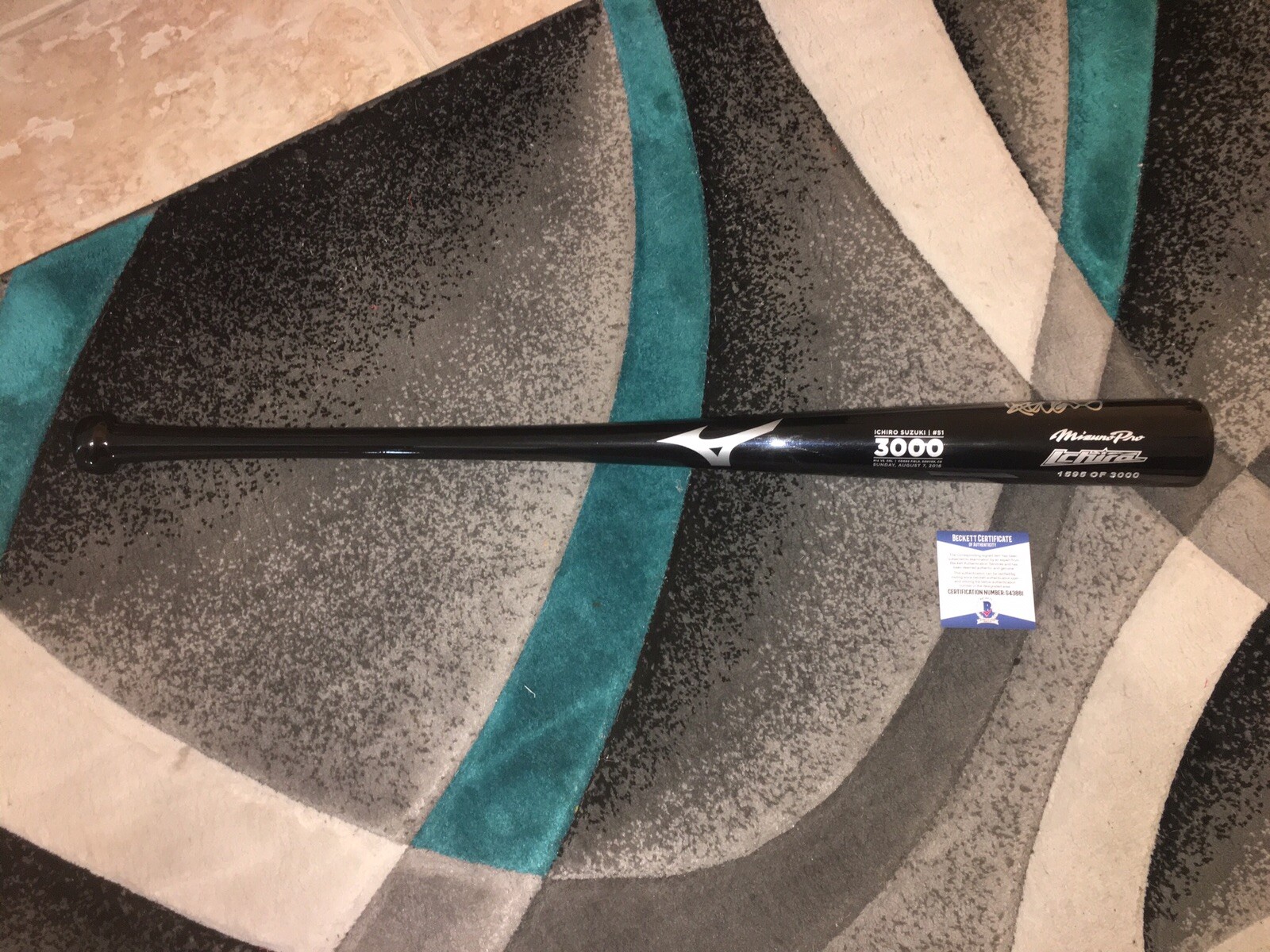 Ichiro Suzuki Signed Commemorative 3000 Hit Bat Miami Marlins History ...