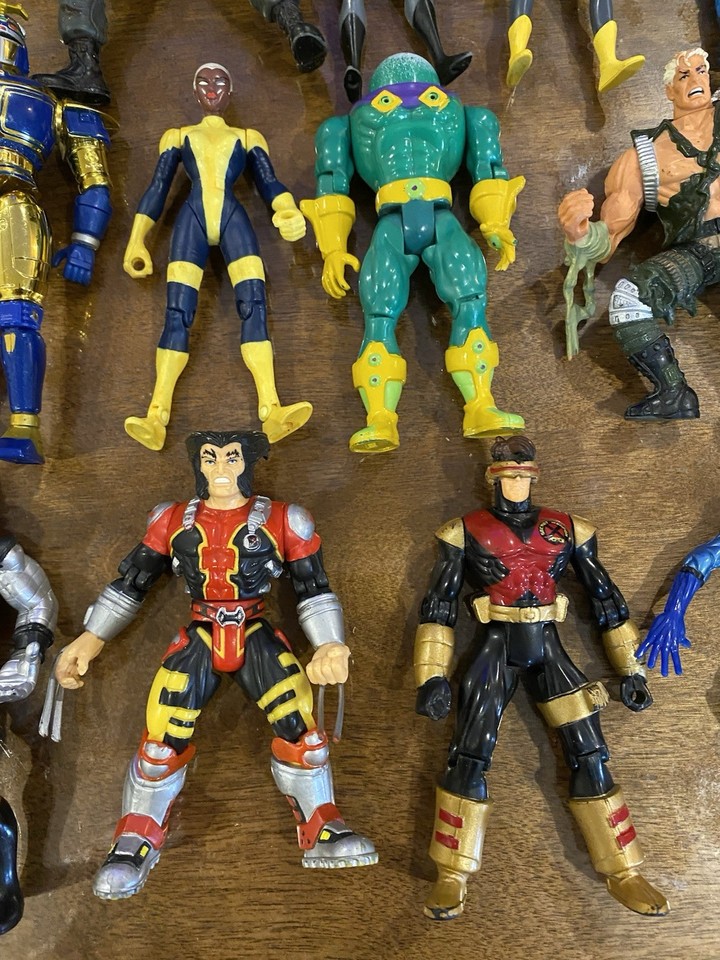 Vintage Lot Of 18 Action Figures 90s Y2K Marvel DC GI JOE LOTR ...