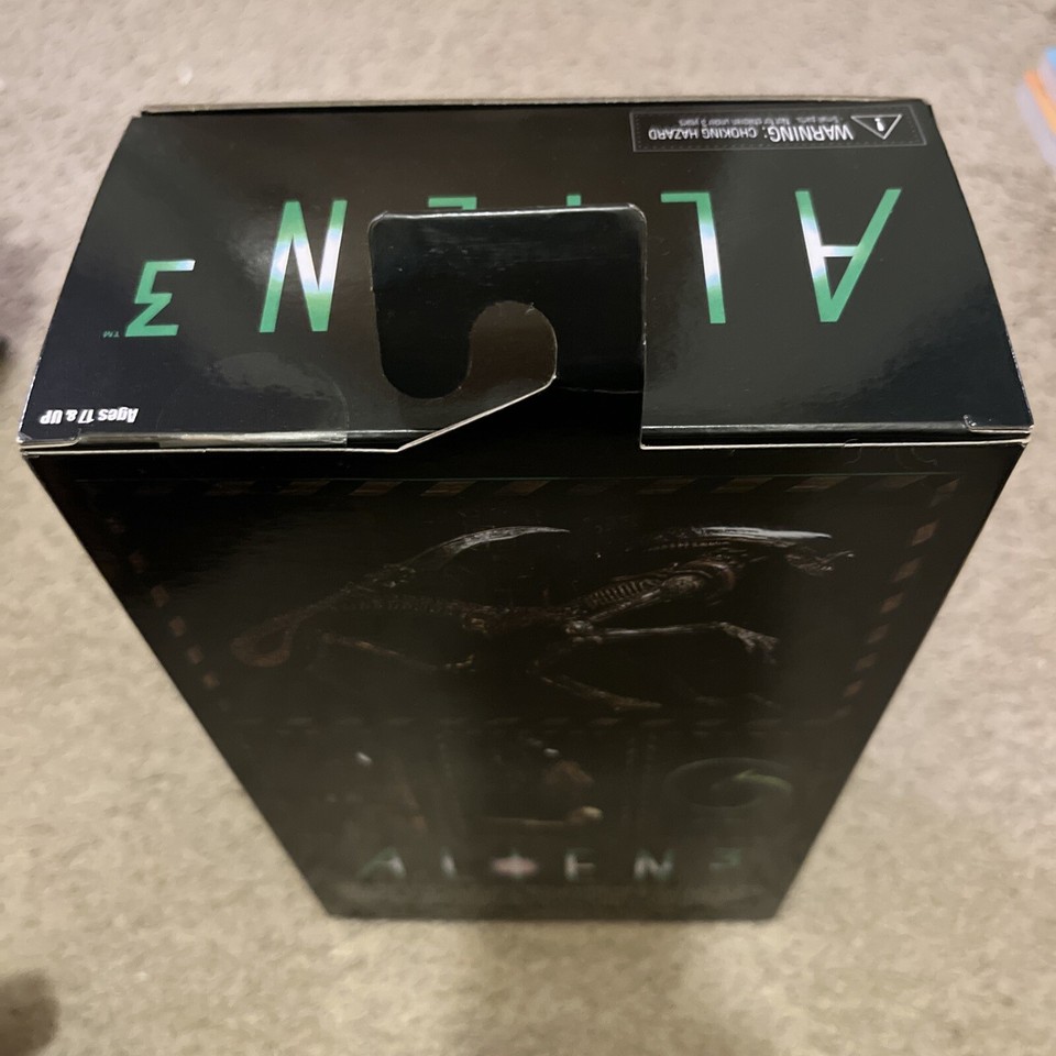 NECA Alien 3 1992 Xenomorph Dog Ultimate Edition Action Figure ...