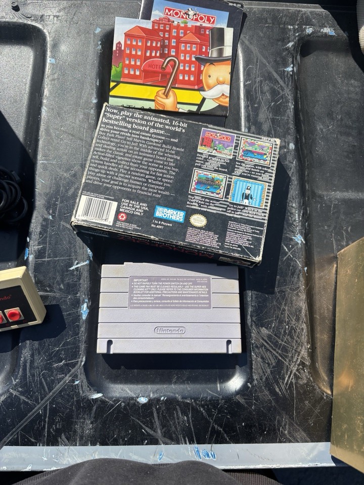 Nintendo Entertainment System NES Console with Controllers and Zapper ...