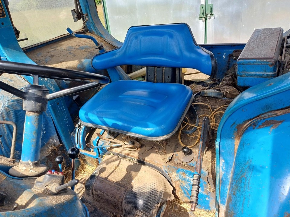 Ford 6600 Tractor, Power Plus, Power loader, Pick up hitch, Incredibly ...