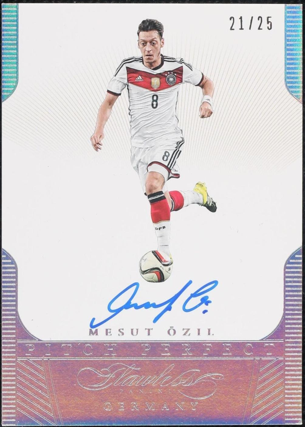 2015-16 Panini Flawless - Pitch Perfect Signatures Mesut Ozil #PP-OZL ...