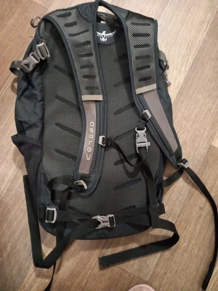 Osprey Daylit Day 25L Lightweight Backpack Camping Hiking Fishing | eBay UK