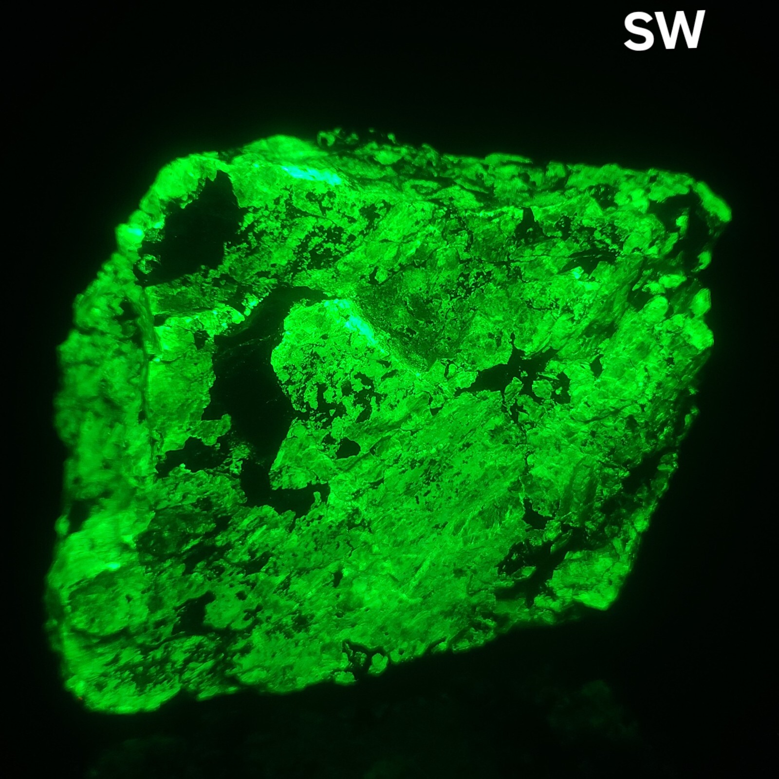 Heavy Red Brown Fluorescent Troostite Willemite Sterling Hill , NJ 1370 ...
