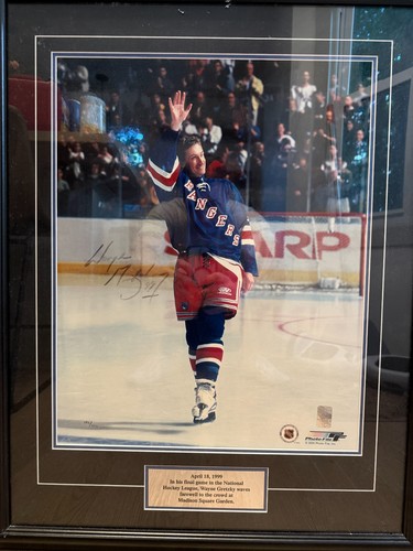 Wayne Gretzky signed 16x20 Final Game Photo Framed Autograph WGA Holo ...