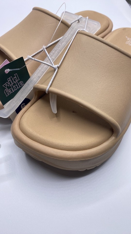 Wild Fable Women's Laney Platform Sandals/Slides Cream and Tan | eBay