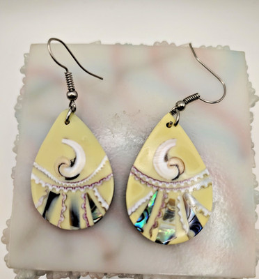Teardrop Shaped Earring White Shell Iridescent Abalone Shell Inlay ...