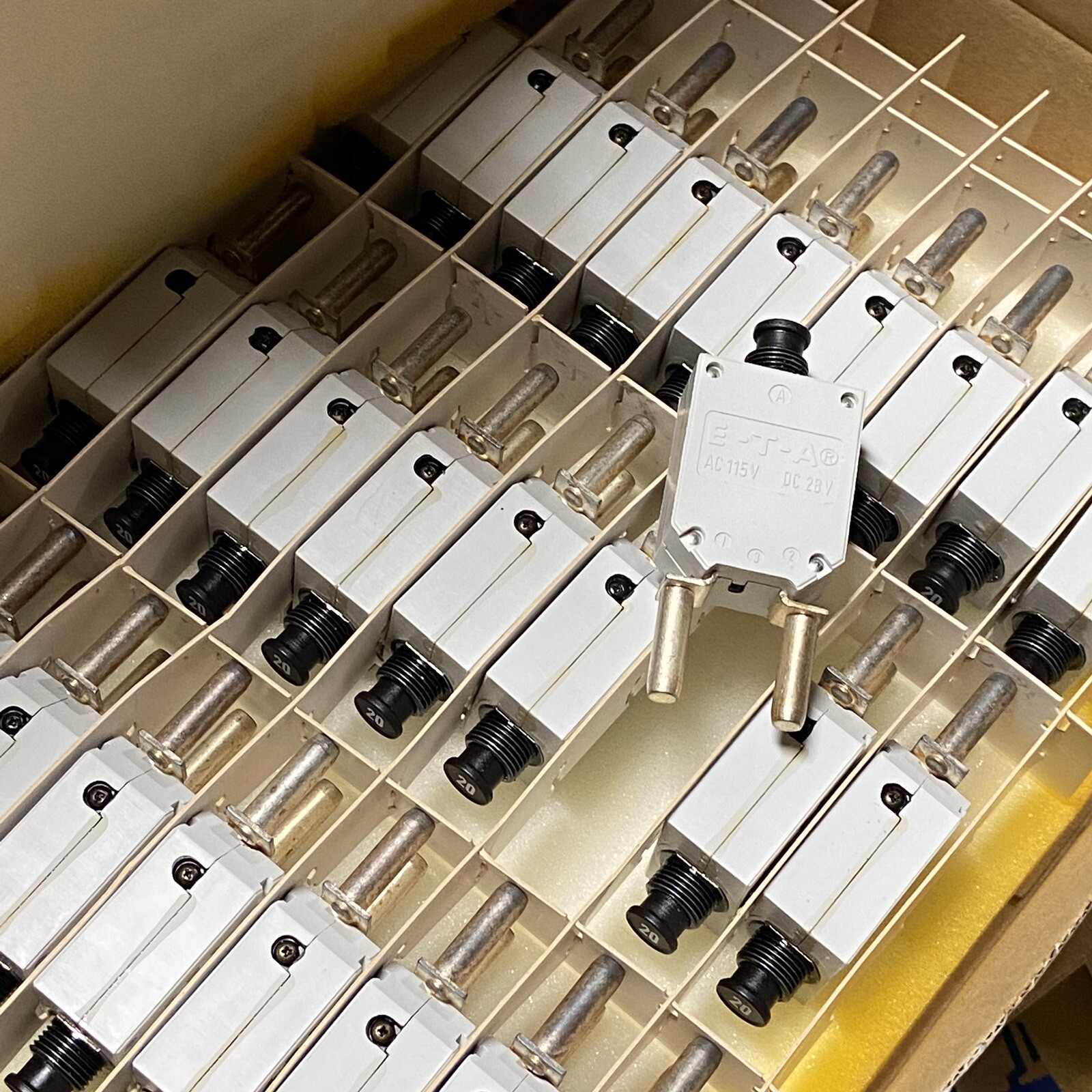 5X ETA SWITCH 482-G700-R1M1-Z0S0 20a 72vdc | eBay