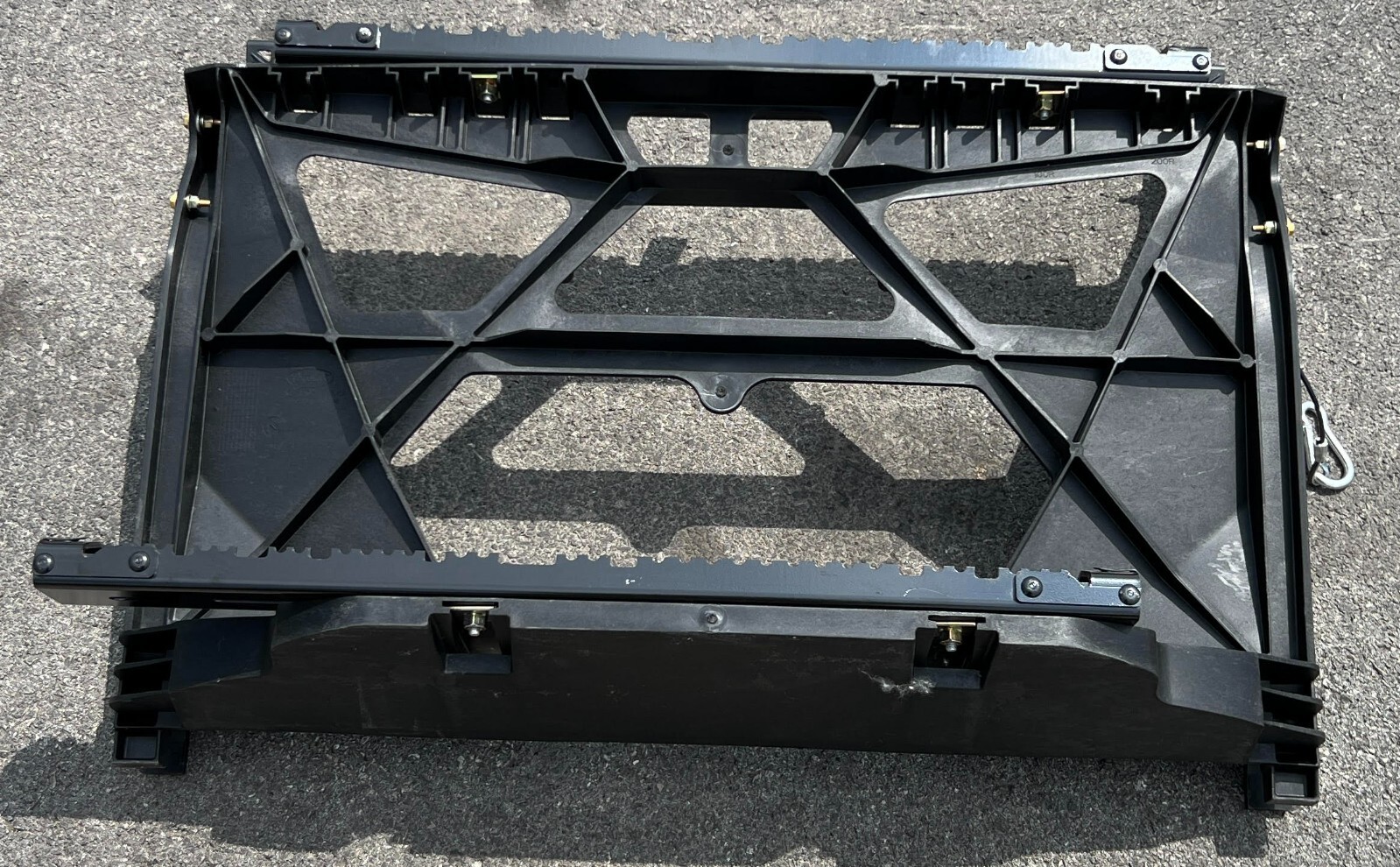 N82-6105-100R Genuine Paccar Service Step Structure RH/S OEM - New | eBay