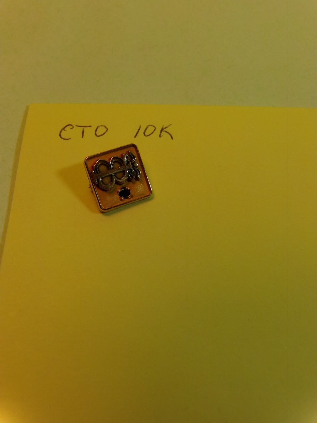 COLLECTABLE VINTAGE CTO SERVICE PIN WITH BLUE STONE 1/10 10k GOLD ...